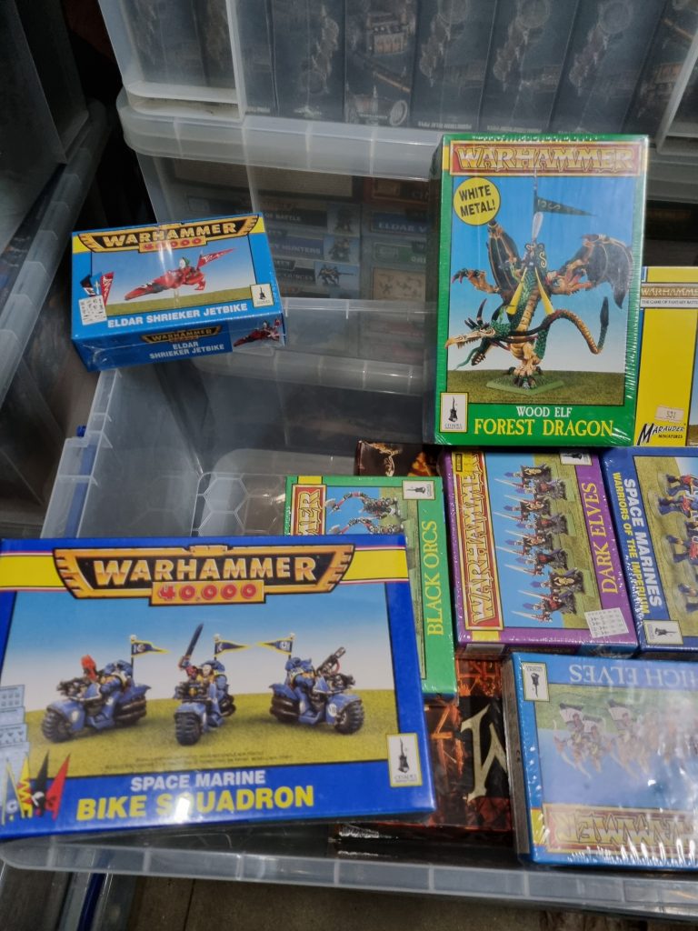 Army Boxes and the Loft – Hutber's Warhammer